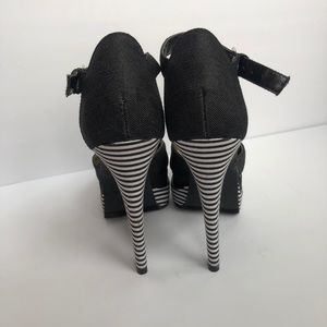 FRH | Shoes | Frh Black With Stripes Platform Heels | Poshmark